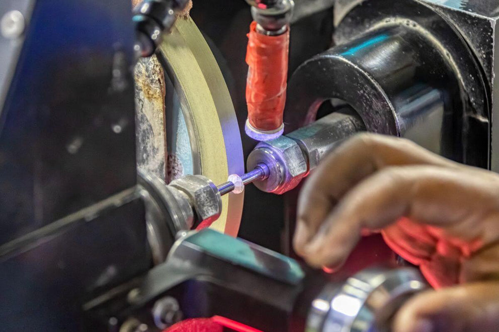 Diamond Cutting: Precision Techniques for Masterful Brilliance