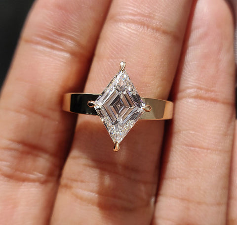 Design Your Own Custom Engagement Rings | Diamondrensu